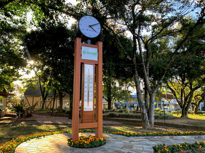 Prefeitura comprará sete termômetros de rua, cada um por quase R$ 45 ...